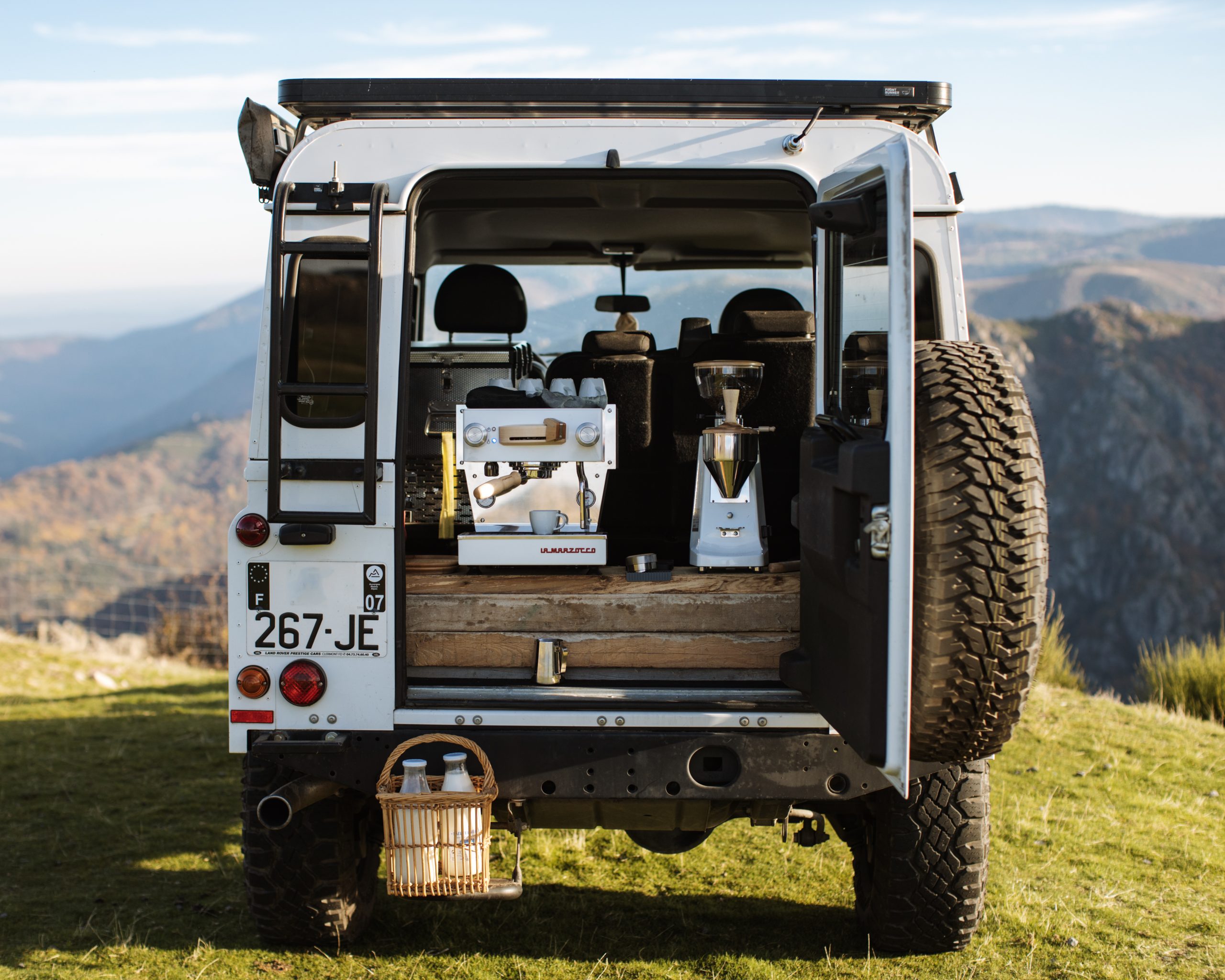 Ultimate Holiday Upgrade 2020—Win a Linea Mini - La Marzocco Home