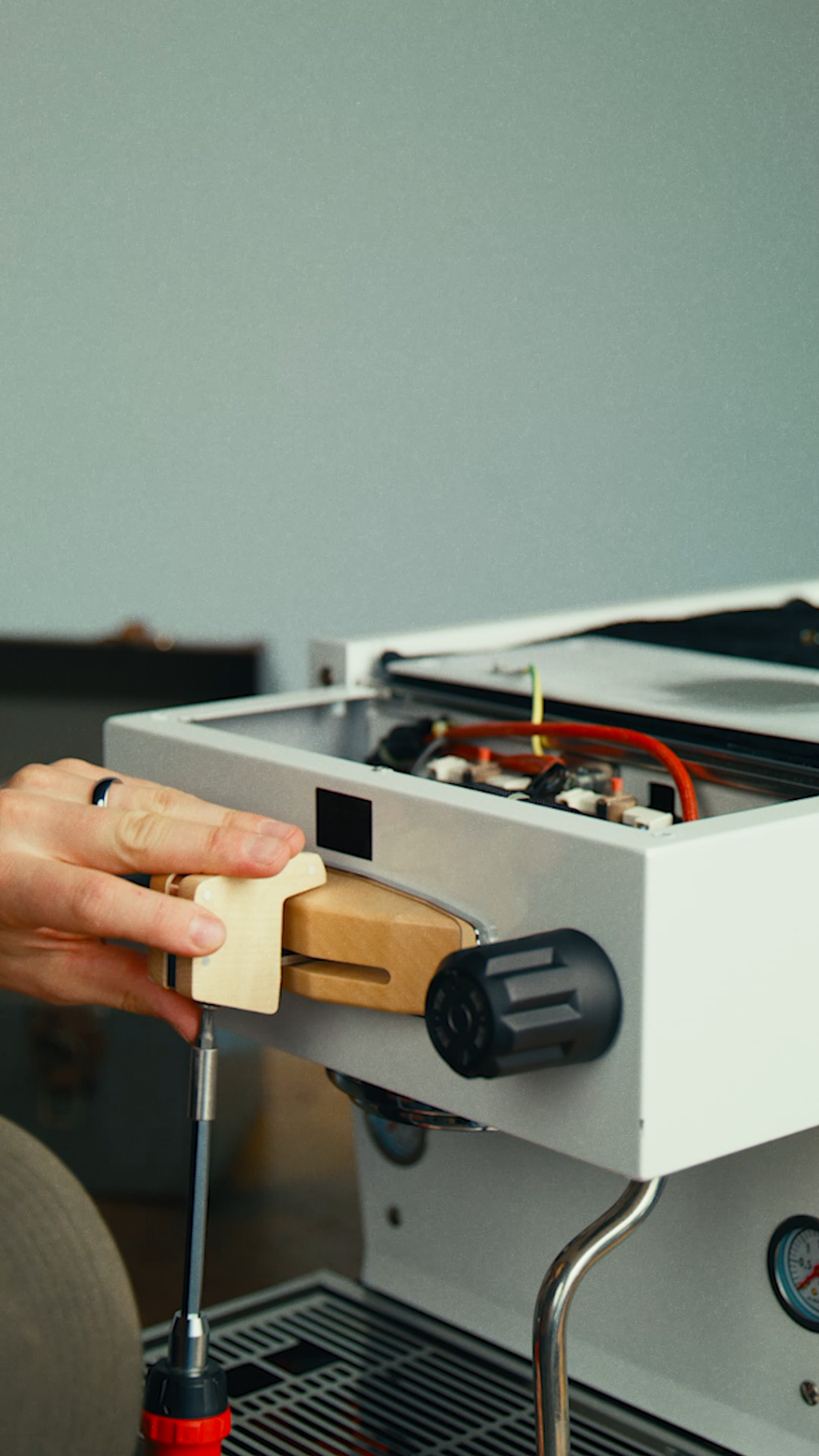 How to Install the Linea Mini Customization Kit - La Marzocco Home