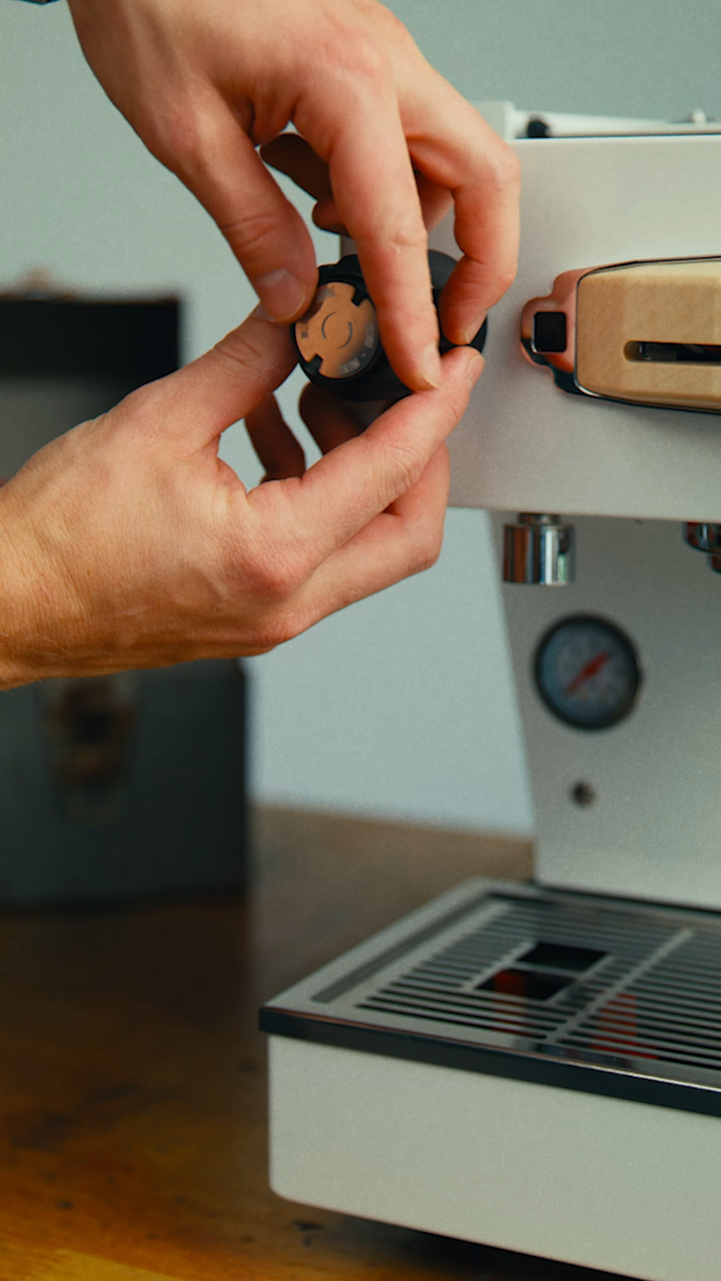 How to Install the Linea Mini Customization Kit - La Marzocco Home