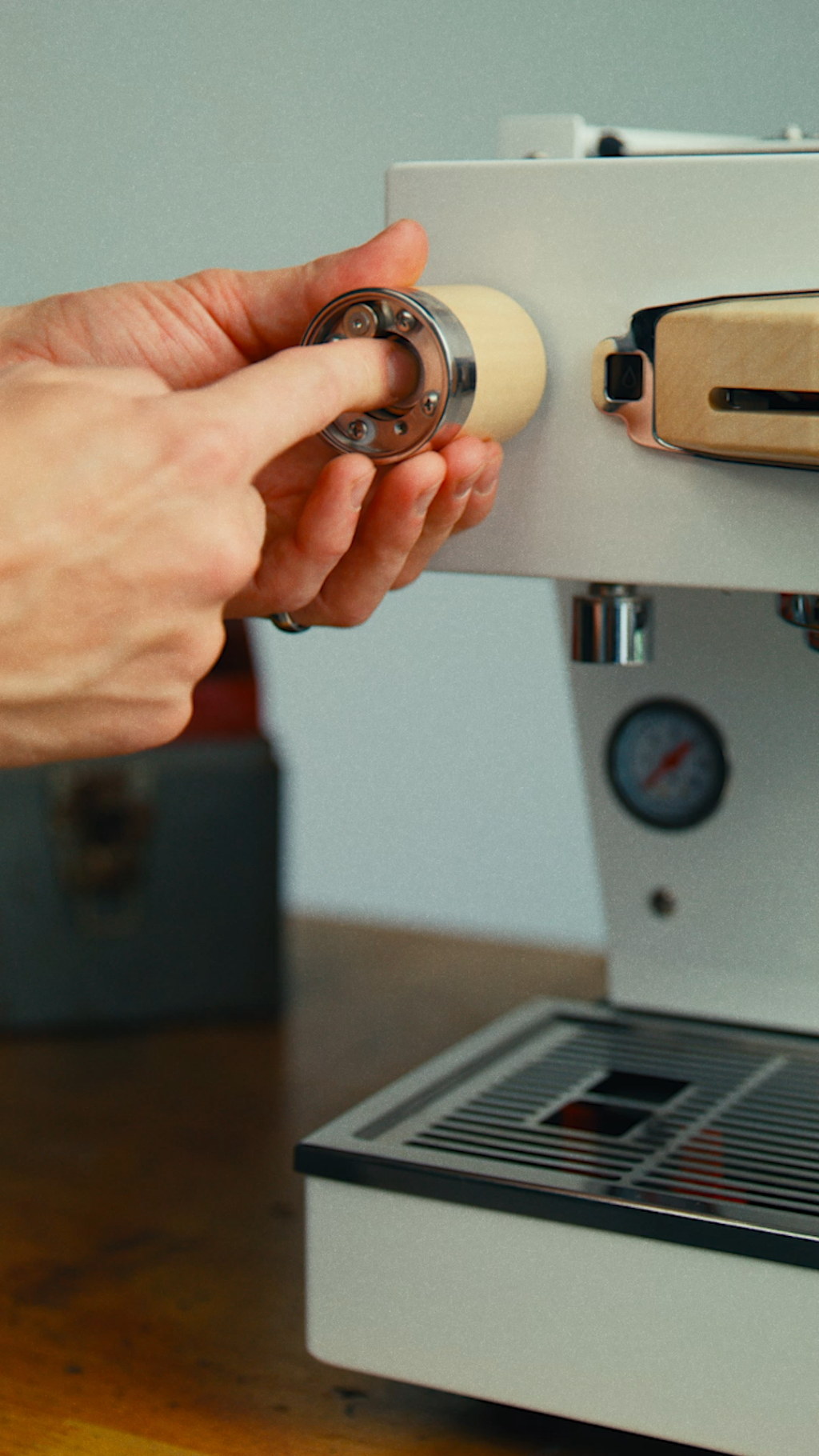 How to Install the Linea Mini Customization Kit - La Marzocco Home